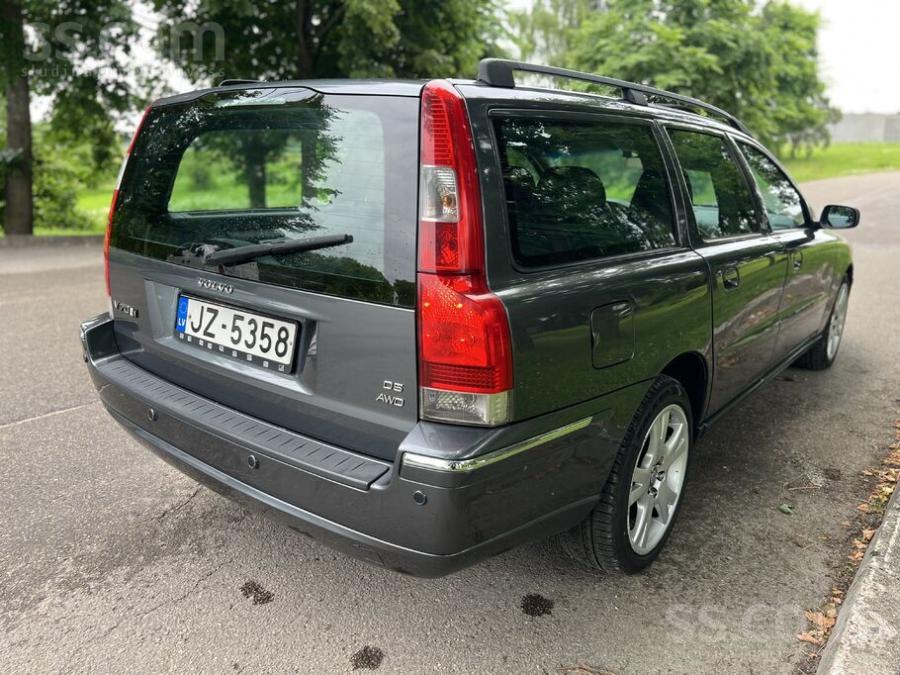 Grey Volvo V70 2006 in Rezekne, with an engine capacity of 2.40 L and mileage of 270 thousand km for 3350 €, photo 8 on AUTOMOTO.COM.LV