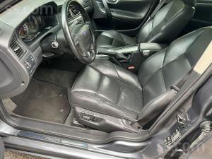 Grey Volvo V70 2006 in Rezekne, with an engine capacity of 2.40 L and mileage of 270 thousand km for 3350 €, photo 9 on AUTOMOTO.COM.LV