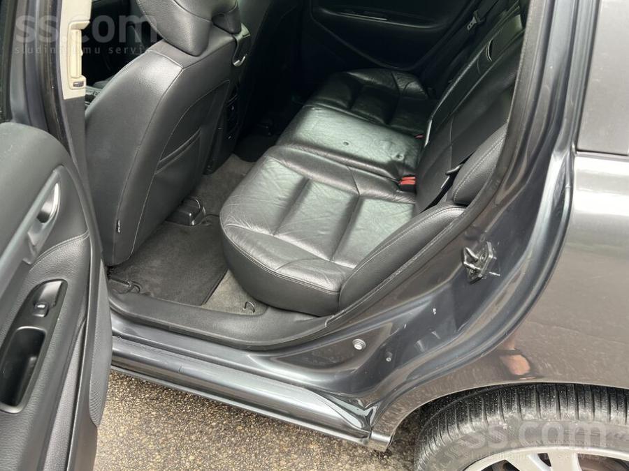 Grey Volvo V70 2006 in Rezekne, with an engine capacity of 2.40 L and mileage of 270 thousand km for 3350 €, photo 10 on AUTOMOTO.COM.LV