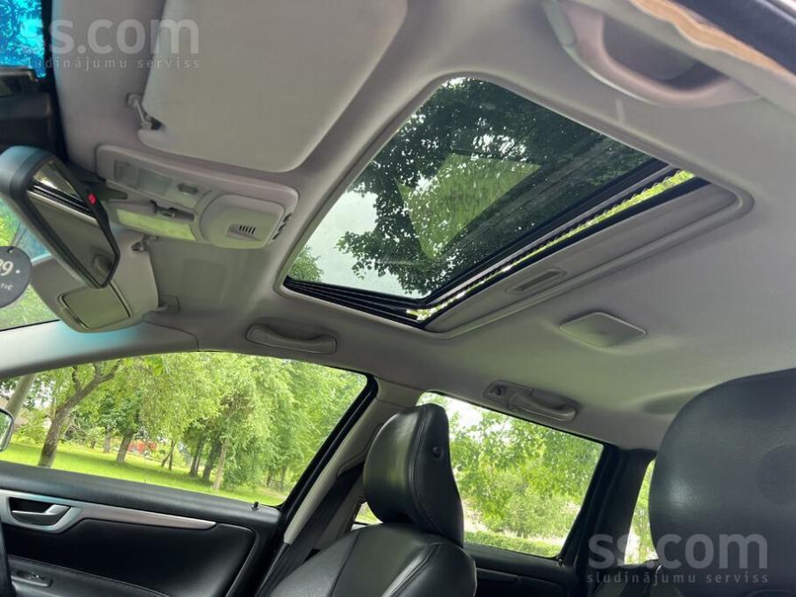 Grey Volvo V70 2006 in Rezekne, with an engine capacity of 2.40 L and mileage of 270 thousand km for 3350 €, photo 15 on AUTOMOTO.COM.LV