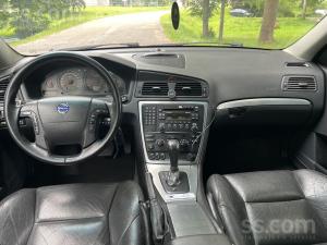 Grey Volvo V70 2006 in Rezekne, with an engine capacity of 2.40 L and mileage of 270 thousand km for 3350 €, photo 16 on AUTOMOTO.COM.LV