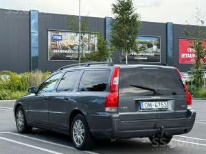 Серый Вольво В70 2006 в Рига, объемом двигателя 2.40 л и пробегом 340 тыс. км за 1500 €, фото 5 на AUTOMOTO.COM.LV