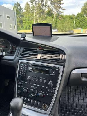 Pelēks Volvo V70 2006 Viļņa, ar dzinēja tilpumu 2.40 L un nobraukumu 400 tūkst. km par 1950 €, foto 18 vietnē AUTOMOTO.COM.LV