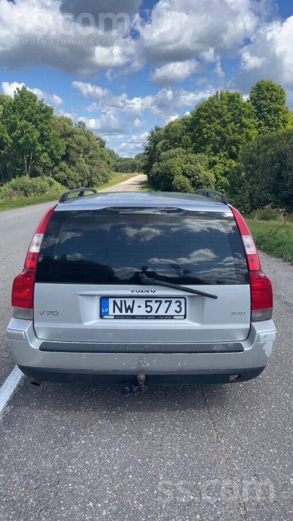Grey Volvo V70 2006 in Rezekne, with an engine capacity of 2.40 L and mileage of 445 thousand km for 1350 €, photo 6 on AUTOMOTO.COM.LV