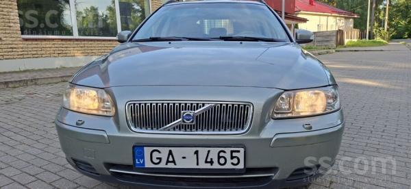 Серый Вольво В70 2006 в Даугавпилс, объемом двигателя 2.40 л и пробегом 376 тыс. км за 1700 €, фото 3 на AUTOMOTO.COM.LV