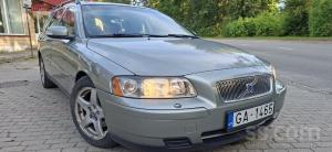 Grey Volvo V70 2006 in Daugavpils, with an engine capacity of 2.40 L and mileage of 376 thousand km for 1700 €, photo 5 on AUTOMOTO.COM.LV