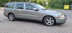 Grey Volvo V70 2006 in Daugavpils, with an engine capacity of 2.40 L and mileage of 376 thousand km for 1700 €, photo 6 on AUTOMOTO.COM.LV