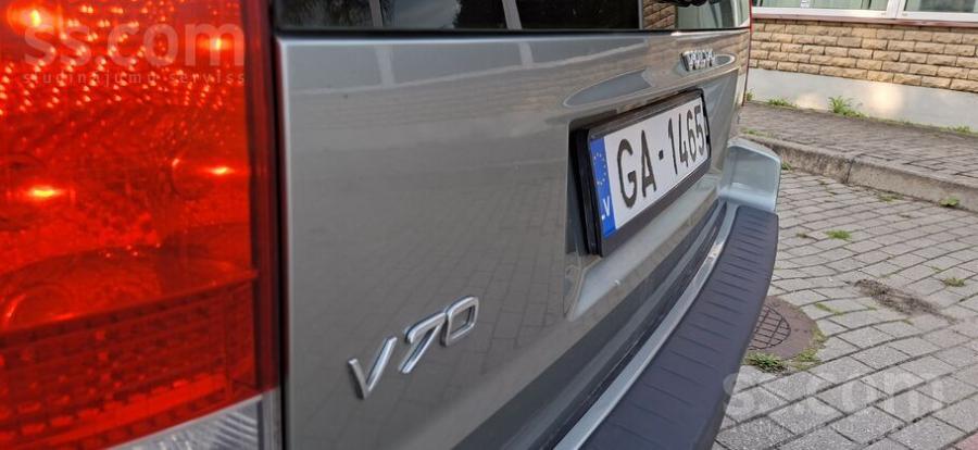 Grey Volvo V70 2006 in Daugavpils, with an engine capacity of 2.40 L and mileage of 376 thousand km for 1700 €, photo 15 on AUTOMOTO.COM.LV
