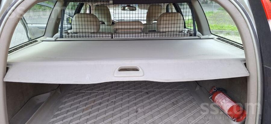 Grey Volvo V70 2006 in Daugavpils, with an engine capacity of 2.40 L and mileage of 376 thousand km for 1700 €, photo 30 on AUTOMOTO.COM.LV