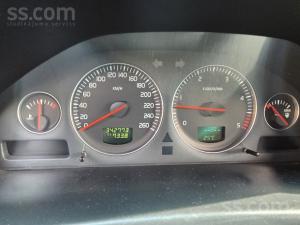 Grey Volvo V70 2006 in Tukums, with an engine capacity of 2.40 L and mileage of 343 thousand km for 2699 €, photo 10 on AUTOMOTO.COM.LV