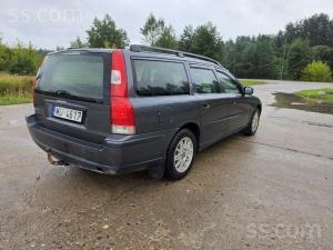 Серый Вольво В70 2006 в Даугавпилс, объемом двигателя 2.40 л и пробегом 300 тыс. км за 1450 €, фото 4 на AUTOMOTO.COM.LV