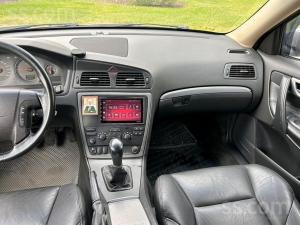 Grey Volvo V70 2006 in Riga, with an engine capacity of 2.40 L and mileage of 388 thousand km for 1390 €, photo 10 on AUTOMOTO.COM.LV