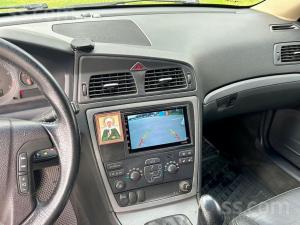 Grey Volvo V70 2006 in Riga, with an engine capacity of 2.40 L and mileage of 388 thousand km for 1390 €, photo 12 on AUTOMOTO.COM.LV