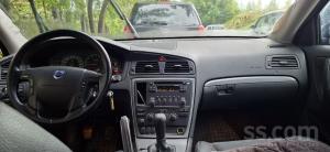 Grey Volvo V70 2006 in Daugavpils, with an engine capacity of 2.40 L and mileage of 300 thousand km for 1550 €, photo 10 on AUTOMOTO.COM.LV
