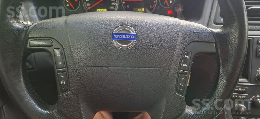 Grey Volvo V70 2006 in Daugavpils, with an engine capacity of 2.40 L and mileage of 300 thousand km for 1550 €, photo 15 on AUTOMOTO.COM.LV