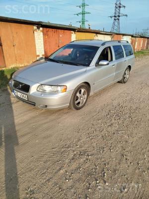 Pelēks Volvo V70 2006 Daugavpils, ar dzinēja tilpumu 2.40 L un nobraukumu 441 tūkst. km par 1200 €, foto 7 vietnē AUTOMOTO.COM.LV