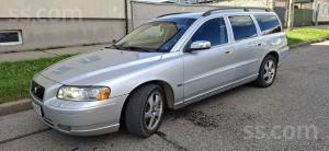 Grey Volvo V70 2006 in Daugavpils, with an engine capacity of 2.40 L and mileage of 443 thousand km for 1800 €, photo 6 on AUTOMOTO.COM.LV
