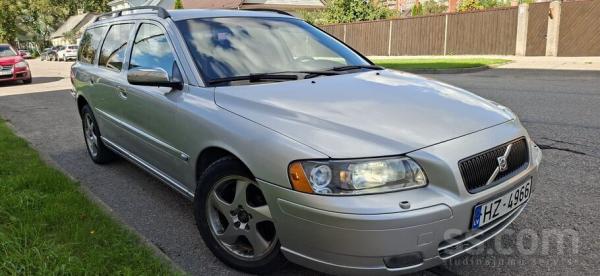 Grey Volvo V70 2006 in Daugavpils, with an engine capacity of 2.40 L and mileage of 443 thousand km for 1800 €, photo 5 on AUTOMOTO.COM.LV