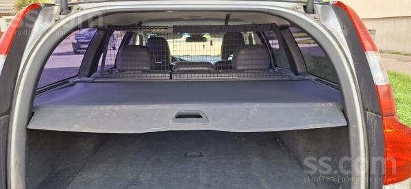 Grey Volvo V70 2006 in Daugavpils, with an engine capacity of 2.40 L and mileage of 443 thousand km for 1800 €, photo 10 on AUTOMOTO.COM.LV