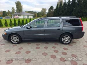 Grey Volvo V70 2006 in Paide, with an engine capacity of 2.40 L and mileage of 289 thousand km for 3990 €, photo 7 on AUTOMOTO.COM.LV