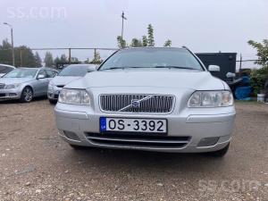 Pelēks Volvo V70 2006 Rīga, ar dzinēja tilpumu 2.40 L un nobraukumu 342 tūkst. km par 2400 €, foto 3 vietnē AUTOMOTO.COM.LV