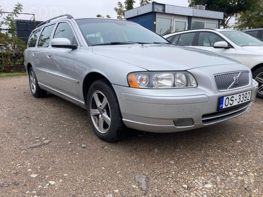 Pelēks Volvo V70 2006 Rīga, ar dzinēja tilpumu 2.40 L un nobraukumu 342 tūkst. km par 2400 €, foto 4 vietnē AUTOMOTO.COM.LV