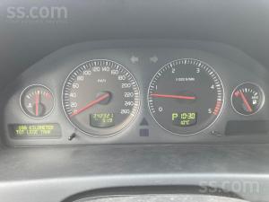Pelēks Volvo V70 2006 Rīga, ar dzinēja tilpumu 2.40 L un nobraukumu 342 tūkst. km par 2400 €, foto 8 vietnē AUTOMOTO.COM.LV