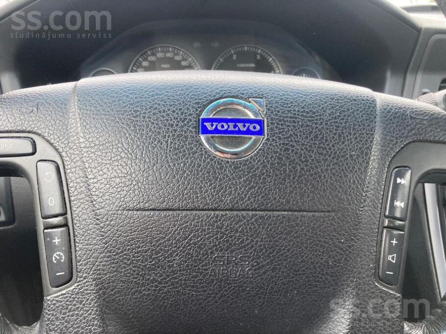 Pelēks Volvo V70 2006 Rīga, ar dzinēja tilpumu 2.40 L un nobraukumu 342 tūkst. km par 2400 €, foto 11 vietnē AUTOMOTO.COM.LV