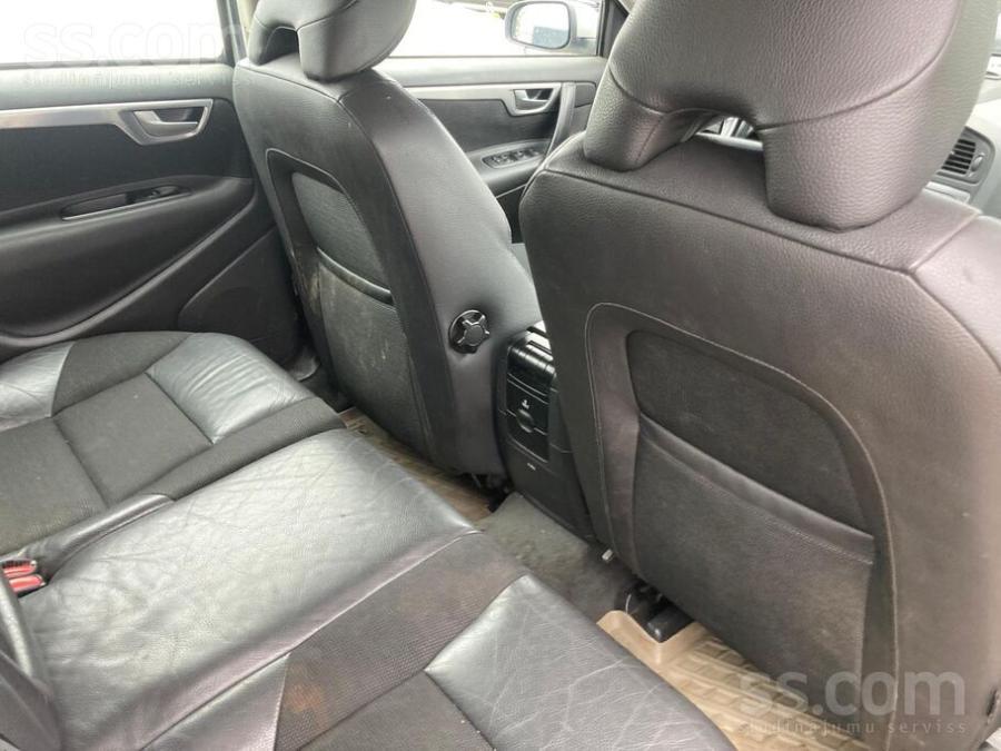 Pelēks Volvo V70 2006 Rīga, ar dzinēja tilpumu 2.40 L un nobraukumu 342 tūkst. km par 2400 €, foto 17 vietnē AUTOMOTO.COM.LV