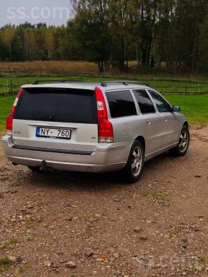 Pelēks Volvo V70 2006 Daugavpils, ar dzinēja tilpumu 2.40 L un nobraukumu 448 tūkst. km par 2300 €, foto 3 vietnē AUTOMOTO.COM.LV