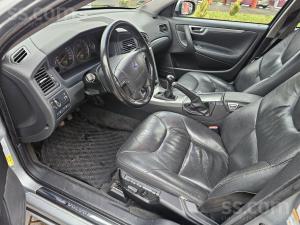 Pelēks Volvo V70 2006 Rīga, ar dzinēja tilpumu 2.40 L un nobraukumu 427 tūkst. km par 2200 €, foto 3 vietnē AUTOMOTO.COM.LV