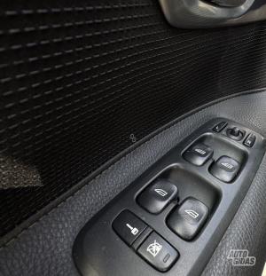 Grey Volvo V70 2006 in Vilnius, with an engine capacity of 2.40 L and mileage of 371 thousand km for 1850 €, photo 12 on AUTOMOTO.COM.LV
