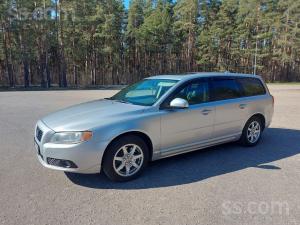 Pelēks Volvo V70 2007 Jūrmala, ar dzinēja tilpumu 2.40 L un nobraukumu 332 tūkst. km par 3950 €, foto 1 vietnē AUTOMOTO.COM.LV