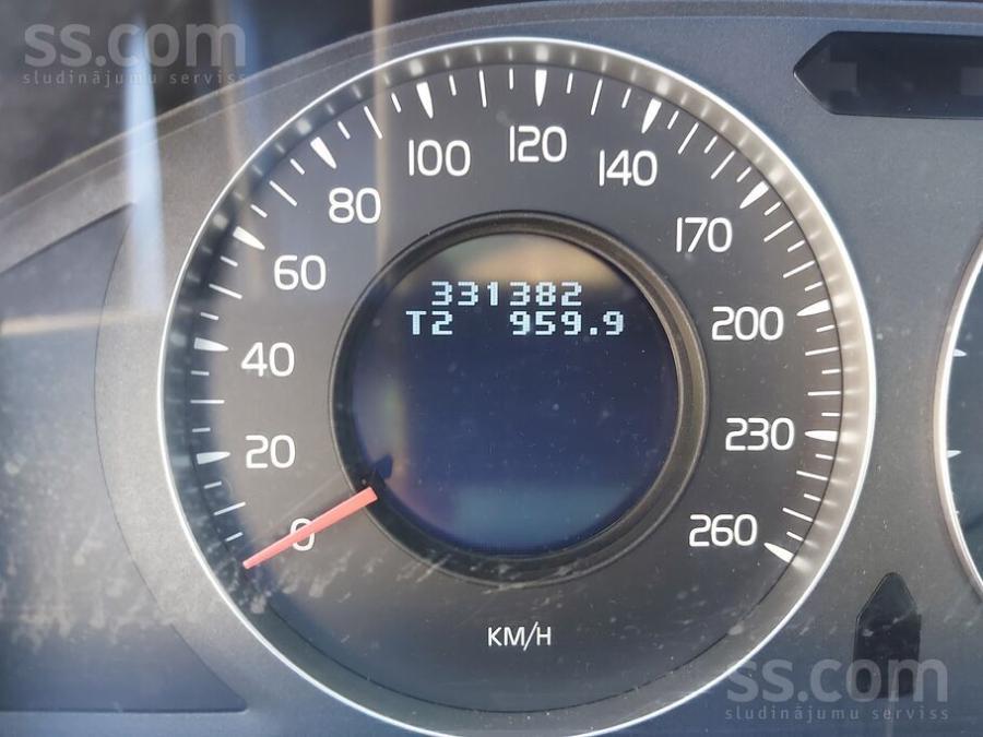 Pelēks Volvo V70 2007 Jūrmala, ar dzinēja tilpumu 2.40 L un nobraukumu 332 tūkst. km par 3950 €, foto 11 vietnē AUTOMOTO.COM.LV