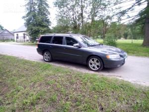 Grey Volvo V70 2007 in Ludza, with an engine capacity of 2.40 L and mileage of 253 thousand km for 670 €, photo 3 on AUTOMOTO.COM.LV