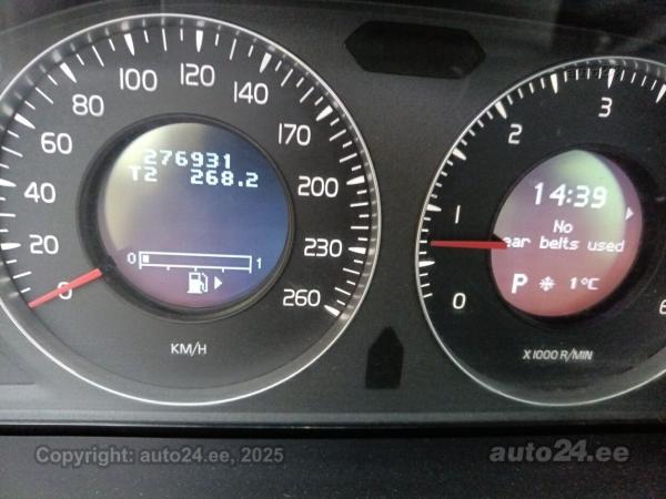 Серый Вольво В70 2007 в Тарту, объемом двигателя 2.40 л и пробегом 277 тыс. км за 3499 €, фото 11 на AUTOMOTO.COM.LV