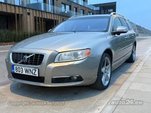 Pelēks Volvo V70 2007 Tallina, ar dzinēja tilpumu 3.00 L un nobraukumu 234 tūkst. km par 7450 €, foto 2 vietnē AUTOMOTO.COM.LV