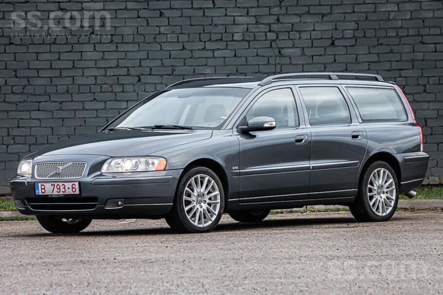 Grey Volvo V70 2007 in Tukums, with an engine capacity of 2.40 L and mileage of 0 thousand km for 3890 €, photo 1 on AUTOMOTO.COM.LV