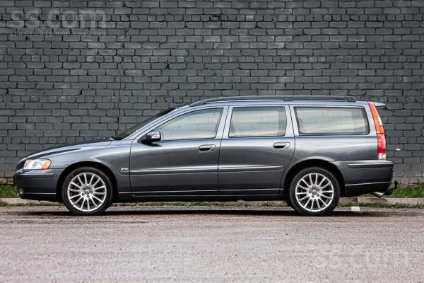 Pelēks Volvo V70 2007 Tukums, ar dzinēja tilpumu 2.40 L un nobraukumu 0 tūkst. km par 3890 €, foto 5 vietnē AUTOMOTO.COM.LV