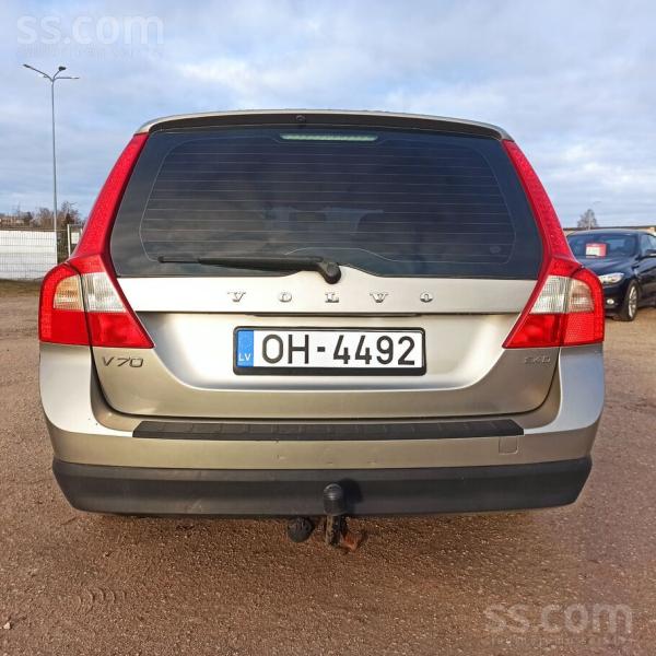 Grey Volvo V70 2007 in Daugavpils, with an engine capacity of 2.40 L and mileage of 0 thousand km for 3650 €, photo 6 on AUTOMOTO.COM.LV