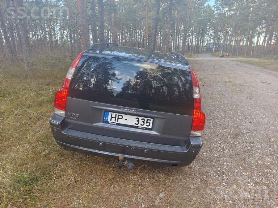Grey Volvo V70 2007 in Jurmala, with an engine capacity of 2.40 L and mileage of 350 thousand km for 2500 €, photo 4 on AUTOMOTO.COM.LV