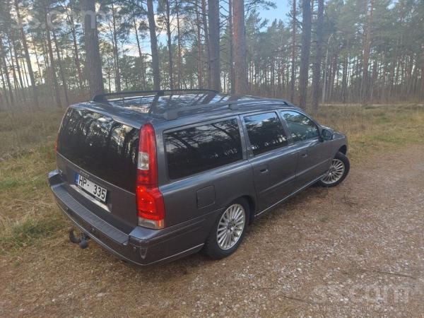 Grey Volvo V70 2007 in Jurmala, with an engine capacity of 2.40 L and mileage of 350 thousand km for 2500 €, photo 7 on AUTOMOTO.COM.LV