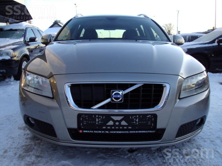 Pelēks Volvo V70 2007 Rīga, ar dzinēja tilpumu 2.40 L un nobraukumu 225 tūkst. km par 7000 €, foto 14 vietnē AUTOMOTO.COM.LV