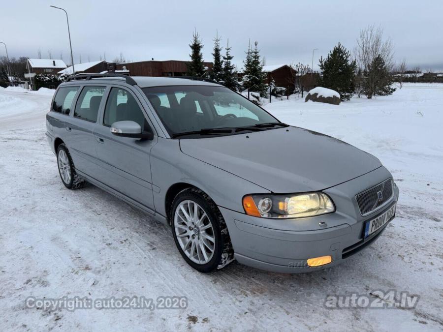 Pelēks Volvo V70 2007 Tallina, ar dzinēja tilpumu 2.40 L un nobraukumu 0 tūkst. km par 3490 €, foto 3 vietnē AUTOMOTO.COM.LV