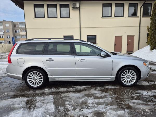 Pelēks Volvo V70 2007 Mažeikiai, ar dzinēja tilpumu 2.40 L un nobraukumu 285 tūkst. km par 4650 €, foto 5 vietnē AUTOMOTO.COM.LV