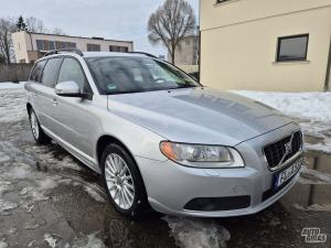 Pelēks Volvo V70 2007 Mažeikiai, ar dzinēja tilpumu 2.40 L un nobraukumu 285 tūkst. km par 4650 €, foto 6 vietnē AUTOMOTO.COM.LV