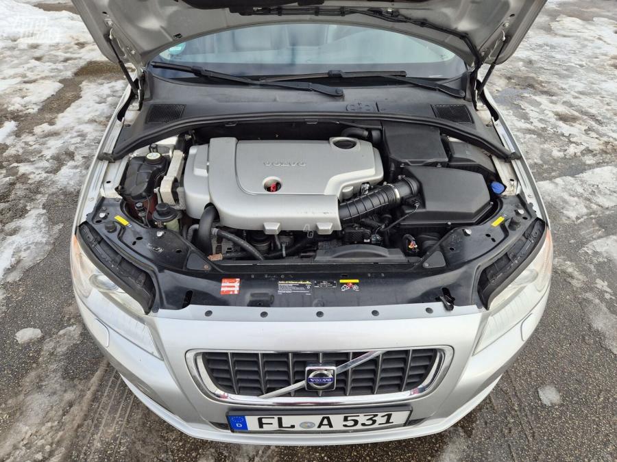 Pelēks Volvo V70 2007 Mažeikiai, ar dzinēja tilpumu 2.40 L un nobraukumu 285 tūkst. km par 4650 €, foto 12 vietnē AUTOMOTO.COM.LV