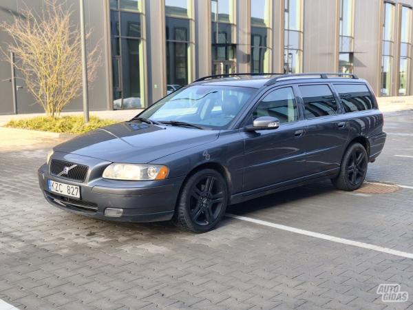 Grey Volvo V70 2007 in Vilnius, with an engine capacity of 2.40 L and mileage of 374 thousand km for 2600 €, photo 4 on AUTOMOTO.COM.LV