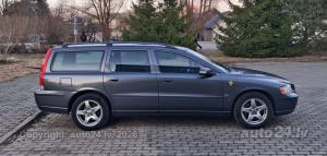 Pelēks Volvo V70 2007 Paide, ar dzinēja tilpumu 0.00 L un nobraukumu 0 tūkst. km par 3350 €, foto 3 vietnē AUTOMOTO.COM.LV