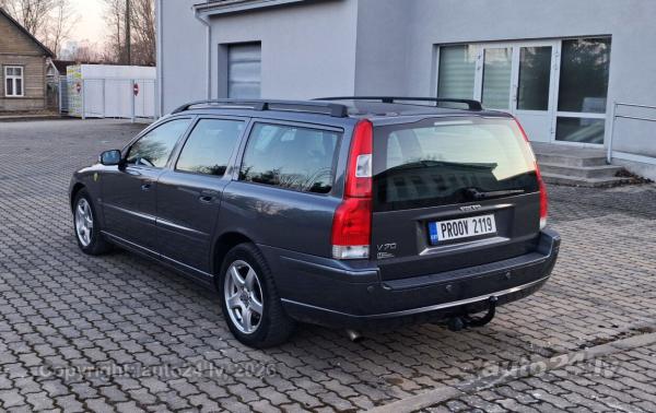 Pelēks Volvo V70 2007 Paide, ar dzinēja tilpumu 0.00 L un nobraukumu 0 tūkst. km par 3350 €, foto 6 vietnē AUTOMOTO.COM.LV